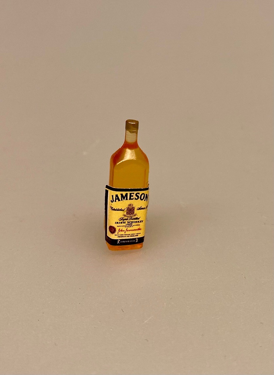 Miniature Flaske med Jameson Whisky irsk i kantet flaske