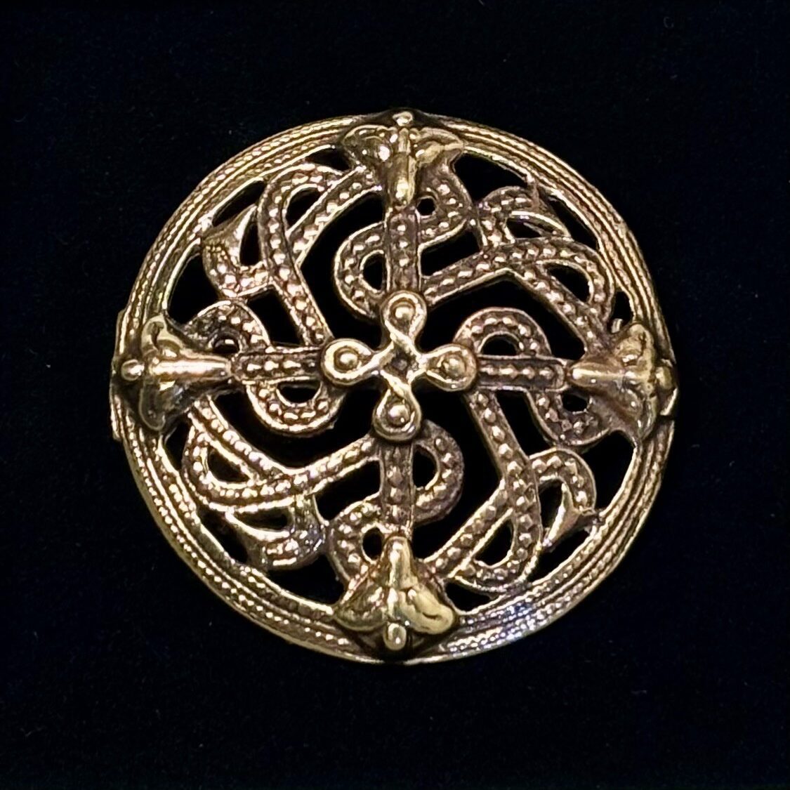 Bronze Broche Rund i Borrestil med Odins Hjerte